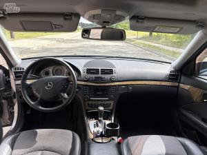 Mercedes-Benz E 220 2003 Varėna, ar dzinēja tilpumu 2.20 L un nobraukumu 350 tūkst. km par 1950 €, foto 12 vietnē AUTOMOTO.COM.LV
