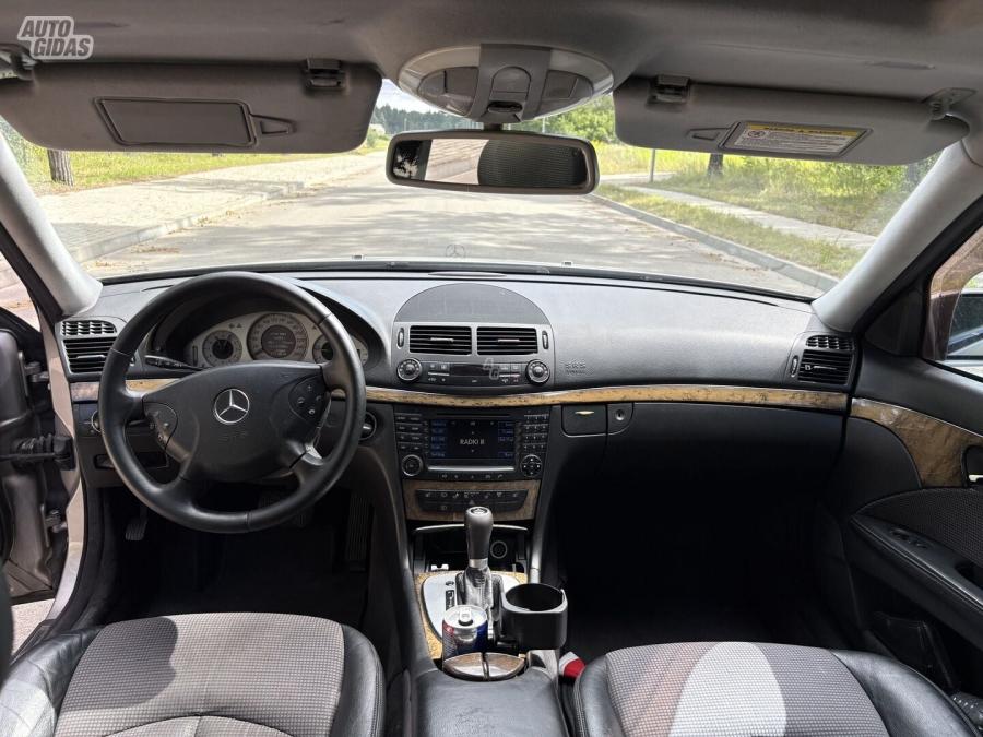 Mercedes-Benz E 220 2003 Varėna, ar dzinēja tilpumu 2.20 L un nobraukumu 350 tūkst. km par 1950 €, foto 12 vietnē AUTOMOTO.COM.LV