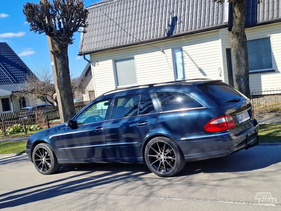 Мерседес E 220 2004 в Тельшяй, объемом двигателя 2.10 л и пробегом 300 тыс. км за 1999 €, фото 1 на AUTOMOTO.COM.LV