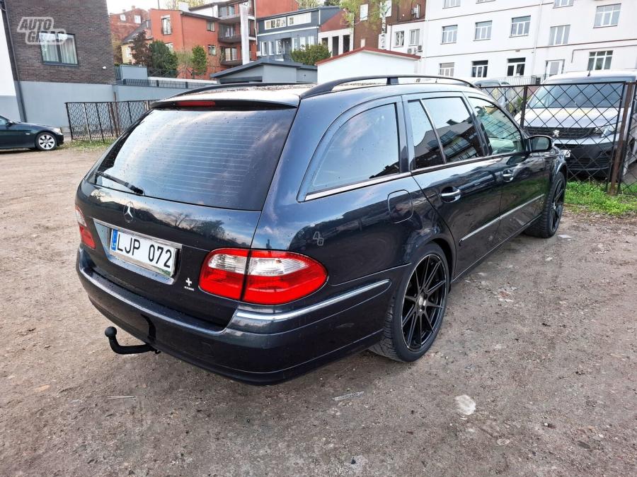 Mercedes-Benz E 220 2004 in Telschi, with an engine capacity of 2.10 L and mileage of 300 thousand km for 1777 €, photo 4 on AUTOMOTO.COM.LV