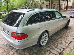 Mercedes-Benz E 220 2004 Tukums, ar dzinēja tilpumu 2.20 L un nobraukumu 303 tūkst. km par 1999 €, foto  vietnē AUTOMOTO.COM.LV
