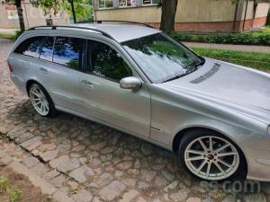 Мерседес E 220 2004 в Тукумс, объемом двигателя 2.20 л и пробегом 303 тыс. км за 1999 €, фото 3 на AUTOMOTO.COM.LV