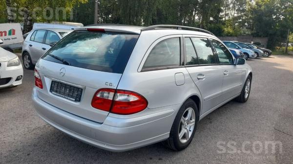 Mercedes-Benz E 220 2005 Rīga, ar dzinēja tilpumu 2.20 L un nobraukumu 290 tūkst. km par 2300 €, foto 10 vietnē AUTOMOTO.COM.LV