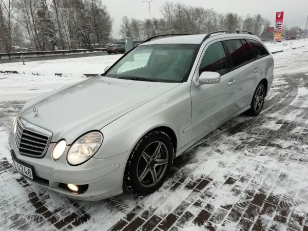 Mercedes-Benz E 220 2007 in Riga, with an engine capacity of 2.20 L and mileage of 380 thousand km for 2950 €, photo 3 on AUTOMOTO.COM.LV