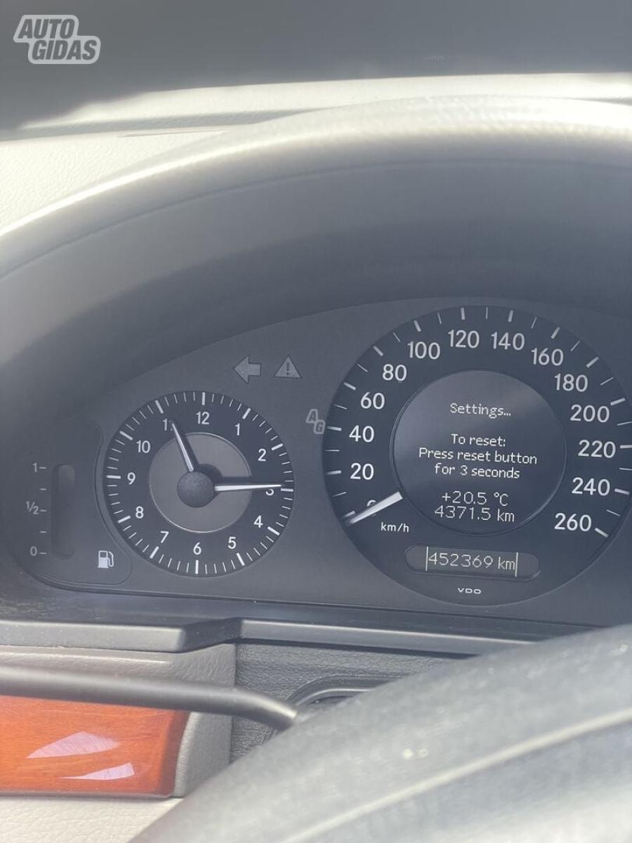 Мерседес E 220 2007 в Каунас, объемом двигателя 2.20 л и пробегом 452 тыс. км за 1700 €, фото 13 на AUTOMOTO.COM.LV