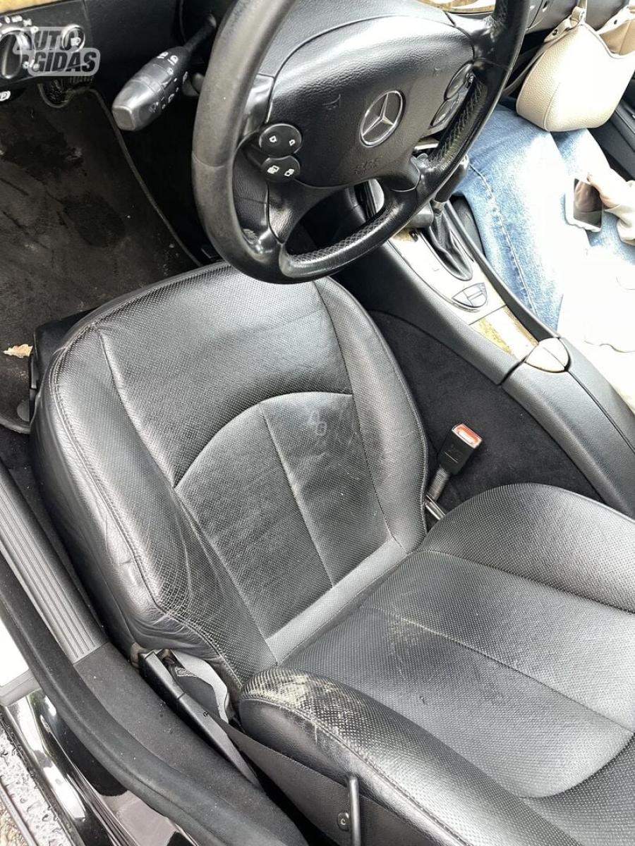 Мерседес E 220 2007 в Клайпеда, объемом двигателя 3.00 л и пробегом 383 тыс. км за 5700 €, фото 28 на AUTOMOTO.COM.LV