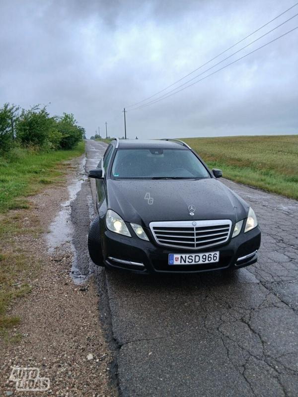 Mercedes-Benz E 220 2010 Kauņa, ar dzinēja tilpumu 2.10 L un nobraukumu 402 tūkst. km par 4500 €, foto 5 vietnē AUTOMOTO.COM.LV