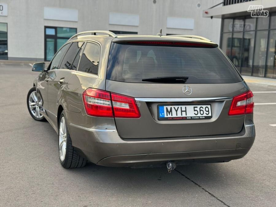 Mercedes-Benz E 220 2010 Kauņa, ar dzinēja tilpumu 2.20 L un nobraukumu 0 tūkst. km par 4200 €, foto 12 vietnē AUTOMOTO.COM.LV