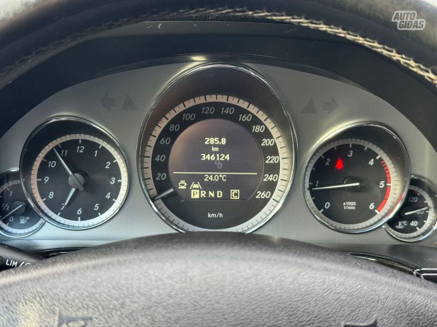Mercedes-Benz E 220 2010 Kauņa, ar dzinēja tilpumu 2.20 L un nobraukumu 0 tūkst. km par 4200 €, foto 33 vietnē AUTOMOTO.COM.LV