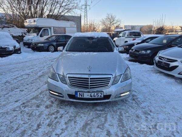 Mercedes-Benz E 220 2011 Rīga, ar dzinēja tilpumu 2.20 L un nobraukumu 330 tūkst. km par 8690 €, foto 3 vietnē AUTOMOTO.COM.LV