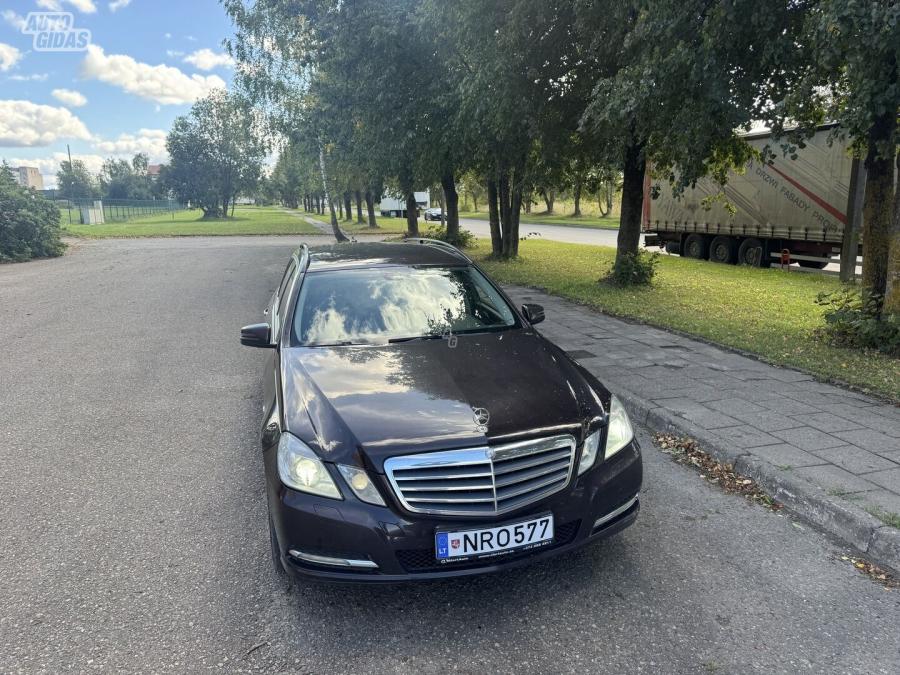 Мерседес E 220 2011 в Тракай, объемом двигателя 2.10 л и пробегом 304 тыс. км за 3900 €, фото 1 на AUTOMOTO.COM.LV
