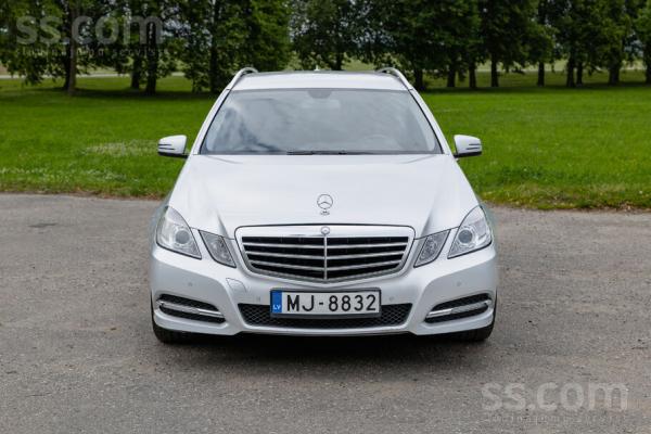 Mercedes-Benz E 220 2012 Tukums, ar dzinēja tilpumu 2.20 L un nobraukumu 401 tūkst. km par 6950 €, foto 3 vietnē AUTOMOTO.COM.LV