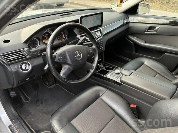 Мерседес E 220 2012 в Рига, объемом двигателя 2.20 л и пробегом 320 тыс. км за 6490 €, фото 3 на AUTOMOTO.COM.LV