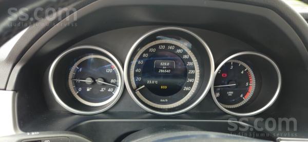 Mercedes-Benz E 220 2014 Daugavpils, ar dzinēja tilpumu 2.10 L un nobraukumu 287 tūkst. km par 8500 €, foto 8 vietnē AUTOMOTO.COM.LV