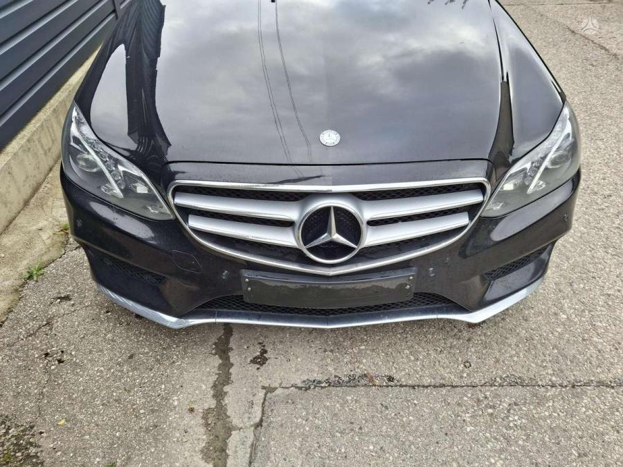 Мерседес E 220 2016 в Каунас, объемом двигателя 2.20 л и пробегом 384 тыс. км за 8350 €, фото 4 на AUTOMOTO.COM.LV