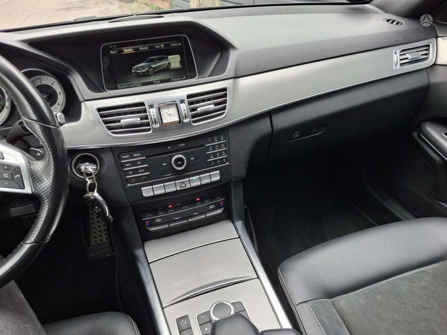 Мерседес E 220 2016 в Каунас, объемом двигателя 2.20 л и пробегом 384 тыс. км за 8350 €, фото 18 на AUTOMOTO.COM.LV