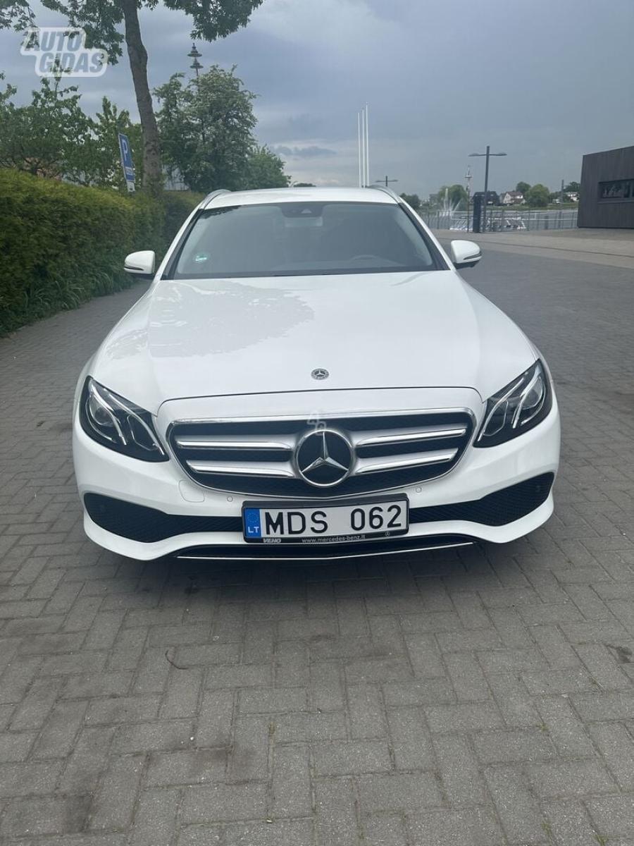 Мерседес E 220 2018 в Тельшяй, объемом двигателя 2.00 л и пробегом 230 тыс. км за 19500 €, фото 1 на AUTOMOTO.COM.LV