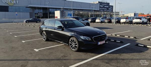 Mercedes-Benz E 220 2018 Viļņa vietnē Mercedes-Benz E 220 2018 Viļņa, ar dzinēja tilpumu 2.00 L un nobraukumu 294 tūkst. km par 14850 €, foto 1 vietnē AUTOMOTO.COM.LV