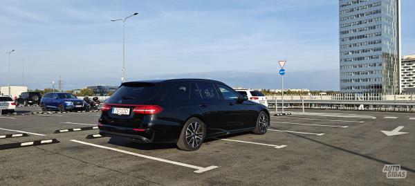 Mercedes-Benz E 220 2018 Viļņa vietnē Mercedes-Benz E 220 2018 Viļņa, ar dzinēja tilpumu 2.00 L un nobraukumu 294 tūkst. km par 14850 €, foto 4 vietnē AUTOMOTO.COM.LV