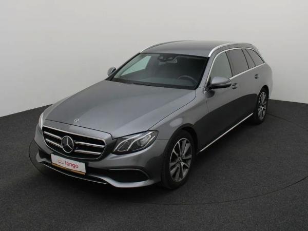 Mercedes-Benz E 220 2019 Viļņa, ar dzinēja tilpumu 2.00 L un nobraukumu 240 tūkst. km par 19599 €, foto 1 vietnē AUTOMOTO.COM.LV