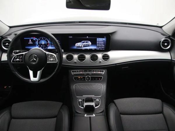 Mercedes-Benz E 220 2019 Viļņa, ar dzinēja tilpumu 2.00 L un nobraukumu 240 tūkst. km par 19599 €, foto 2 vietnē AUTOMOTO.COM.LV
