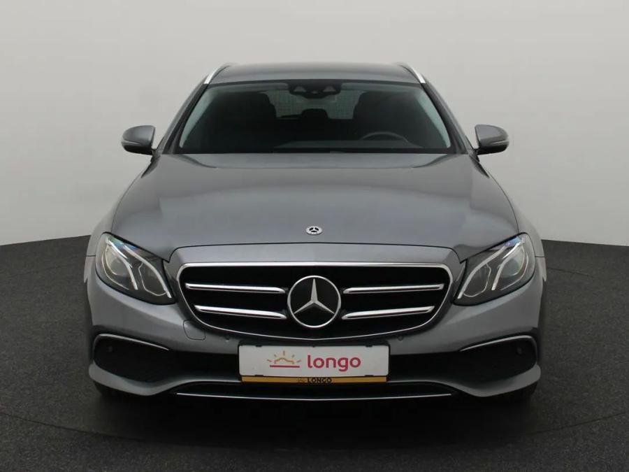 Mercedes-Benz E 220 2019 Viļņa, ar dzinēja tilpumu 2.00 L un nobraukumu 240 tūkst. km par 19599 €, foto 4 vietnē AUTOMOTO.COM.LV