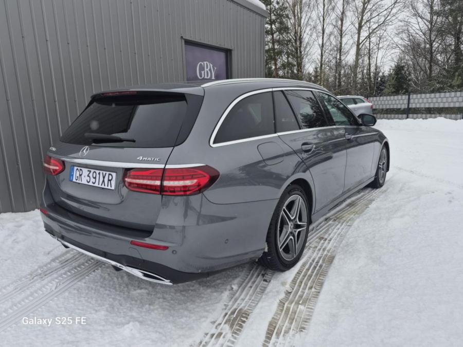 Mercedes-Benz E 220 2023 Tauragė, ar dzinēja tilpumu 2.00 L un nobraukumu 202 tūkst. km par 21900 €, foto 4 vietnē AUTOMOTO.COM.LV