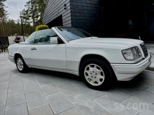 Balts Mercedes-Benz E 220 1996 Rīga, ar dzinēja tilpumu 2.20 L un nobraukumu 234 tūkst. km par 19400 €, foto  vietnē AUTOMOTO.COM.LV