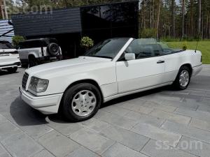 Balts Mercedes-Benz E 220 1996 Rīga, ar dzinēja tilpumu 2.20 L un nobraukumu 234 tūkst. km par 19400 €, foto 7 vietnē AUTOMOTO.COM.LV