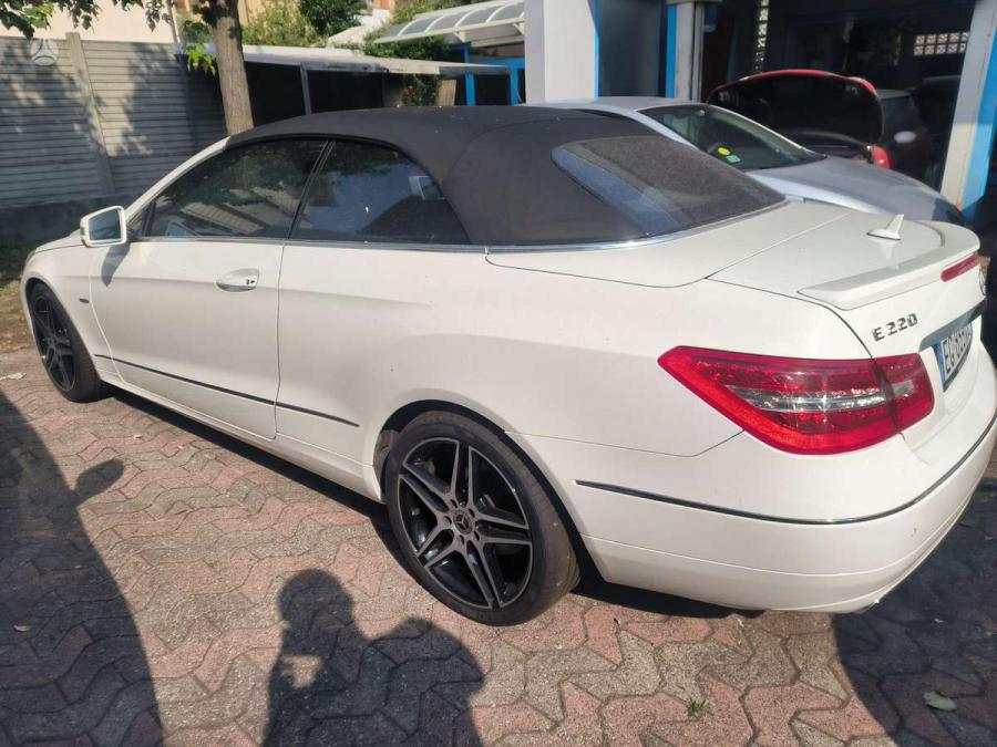 Белый Мерседес E 220 2011 в Паневежис, объемом двигателя 2.20 л и пробегом 118 тыс. км за 8950 €, фото 8 на AUTOMOTO.COM.LV