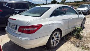 Balts Mercedes-Benz E 220 2010 Kauņa, ar dzinēja tilpumu 2.14 L un nobraukumu 204 tūkst. km par 3999 €, foto 6 vietnē AUTOMOTO.COM.LV