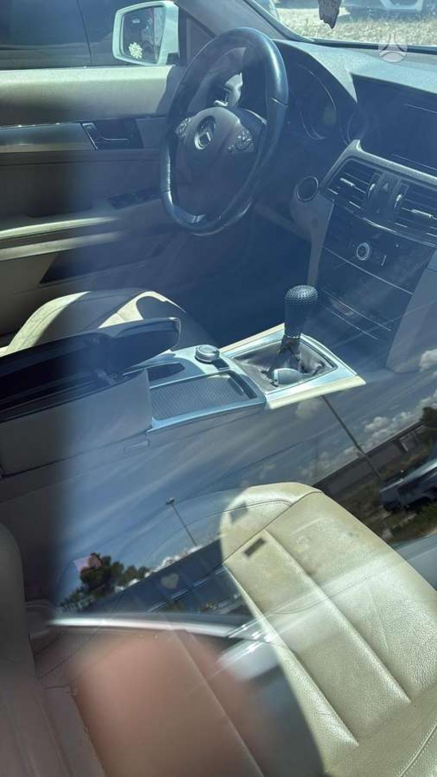 Balts Mercedes-Benz E 220 2010 Kauņa, ar dzinēja tilpumu 2.14 L un nobraukumu 204 tūkst. km par 3999 €, foto 12 vietnē AUTOMOTO.COM.LV