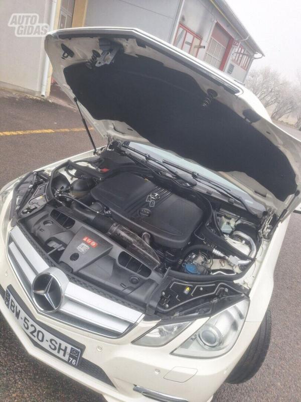 White Mercedes-Benz E 220 2011 in Vilnius, with an engine capacity of 2.10 L and mileage of 149 thousand km for 6550 €, photo 8 on AUTOMOTO.COM.LV