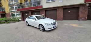 White Mercedes-Benz E 220 2011 in Vilnius, with an engine capacity of 2.14 L and mileage of 309 thousand km for 6500 €, photo 7 on AUTOMOTO.COM.LV