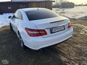 Balts Mercedes-Benz E 220 2013 Raseiniai, ar dzinēja tilpumu 2.00 L un nobraukumu 338 tūkst. km par 8000 €, foto 4 vietnē AUTOMOTO.COM.LV