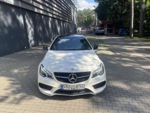 White Mercedes-Benz E 220 2013 in Alytus, with an engine capacity of 2.14 L and mileage of 287 thousand km for 11250 €, photo 4 on AUTOMOTO.COM.LV