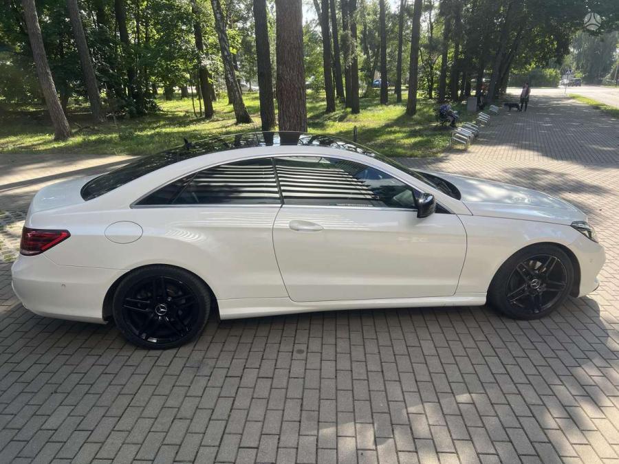 White Mercedes-Benz E 220 2013 in Alytus, with an engine capacity of 2.14 L and mileage of 287 thousand km for 11250 €, photo 6 on AUTOMOTO.COM.LV