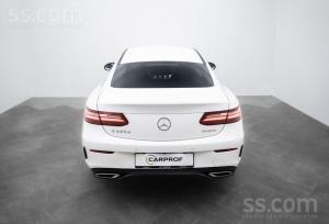 White Mercedes-Benz E 220 2018 in Tallinn, with an engine capacity of 2.00 L and mileage of 162 thousand km for 24699 €, photo 6 on AUTOMOTO.COM.LV