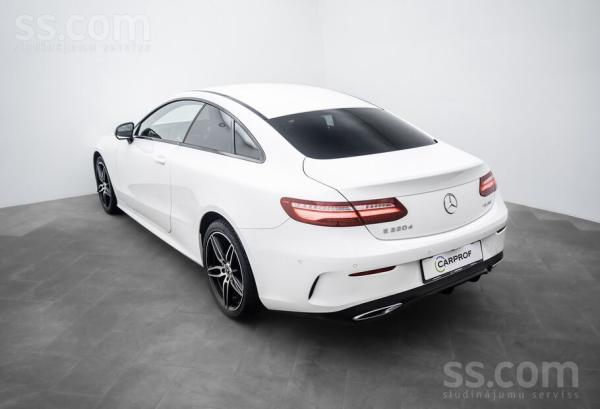 White Mercedes-Benz E 220 2018 in Tallinn, with an engine capacity of 2.00 L and mileage of 162 thousand km for 24699 €, photo 6 on AUTOMOTO.COM.LV