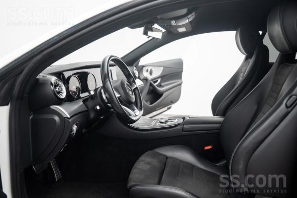 White Mercedes-Benz E 220 2018 in Tallinn, with an engine capacity of 2.00 L and mileage of 162 thousand km for 24699 €, photo 8 on AUTOMOTO.COM.LV