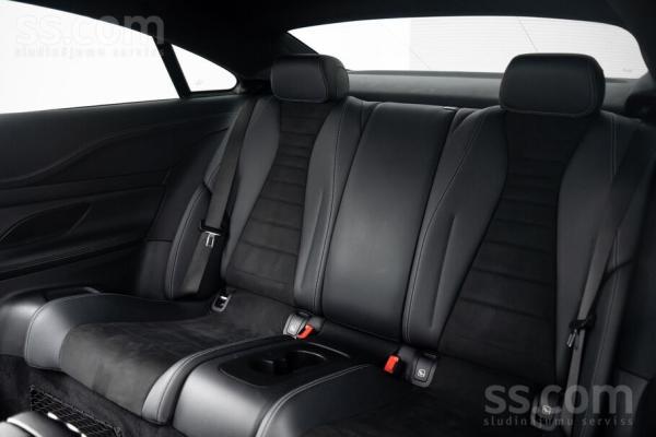 White Mercedes-Benz E 220 2018 in Tallinn, with an engine capacity of 2.00 L and mileage of 162 thousand km for 24699 €, photo 9 on AUTOMOTO.COM.LV