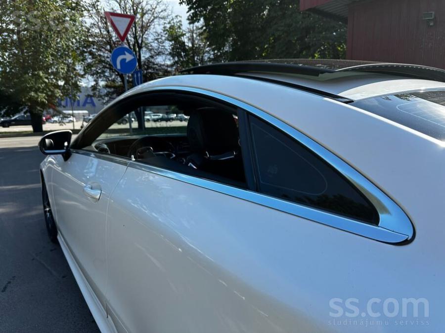 Белый Мерседес E 220 2018 в Рига, объемом двигателя 2.00 л и пробегом 127 тыс. км за 30900 €, фото 9 на AUTOMOTO.COM.LV