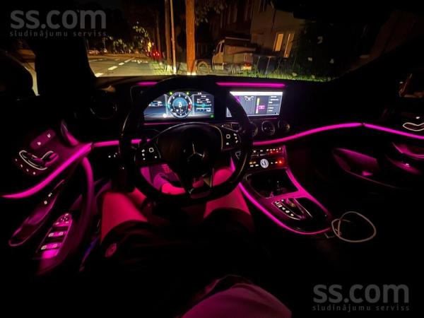White Mercedes-Benz E 220 2018 in Riga, with an engine capacity of 2.00 L and mileage of 127 thousand km for 27900 €, photo 7 on AUTOMOTO.COM.LV