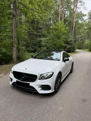 White Mercedes-Benz E 220 2018 in Kaunas, with an engine capacity of 1.96 L and mileage of 163 thousand km for 29000 €, photo 4 on AUTOMOTO.COM.LV