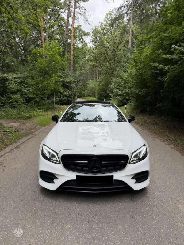 Balts Mercedes-Benz E 220 2018 Kauņa, ar dzinēja tilpumu 1.96 L un nobraukumu 163 tūkst. km par 29000 €, foto 4 vietnē AUTOMOTO.COM.LV