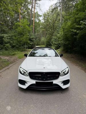 White Mercedes-Benz E 220 2018 in Kaunas, with an engine capacity of 1.96 L and mileage of 163 thousand km for 29000 €, photo 5 on AUTOMOTO.COM.LV