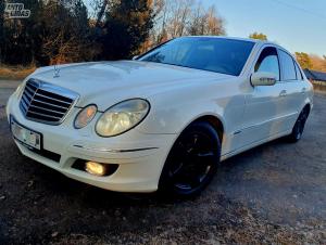 Balts Mercedes-Benz E 220 2003 Viļņa, ar dzinēja tilpumu 2.20 L un nobraukumu 345 tūkst. km par 1999 €, foto  vietnē AUTOMOTO.COM.LV