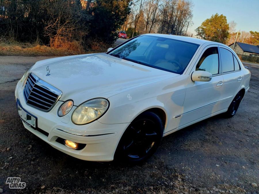 Balts Mercedes-Benz E 220 2003 Viļņa, ar dzinēja tilpumu 2.20 L un nobraukumu 345 tūkst. km par 1999 €, foto 16 vietnē AUTOMOTO.COM.LV