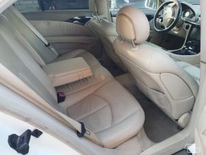 Balts Mercedes-Benz E 220 2003 Viļņa, ar dzinēja tilpumu 2.20 L un nobraukumu 345 tūkst. km par 1999 €, foto 23 vietnē AUTOMOTO.COM.LV