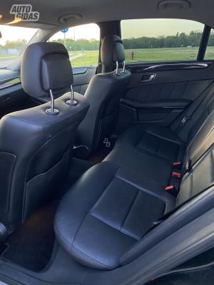 White Mercedes-Benz E 220 2009 in Kaunas, with an engine capacity of 2.10 L and mileage of 381 thousand km for 8400 €, photo 12 on AUTOMOTO.COM.LV